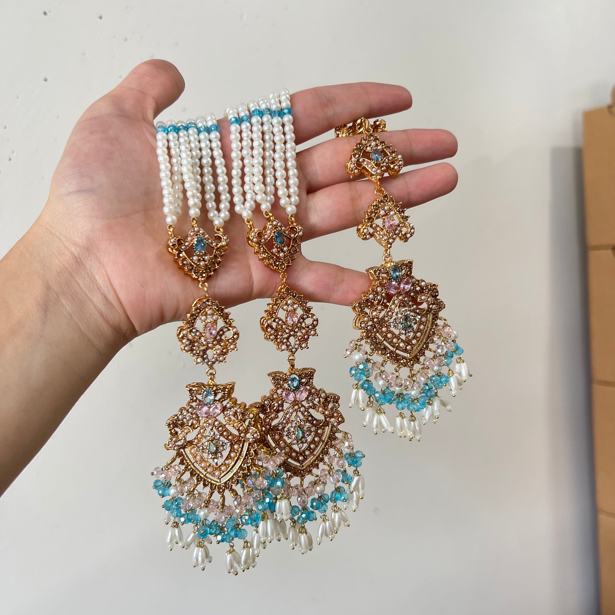 Sureya Earrings & Tikka Blue/Pink | Al Sapha